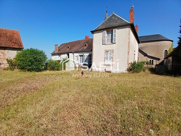 Maison 5 pièces à Saint-Caprais, à vendre