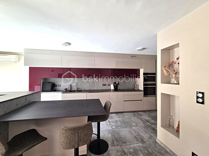 Appartement 4 pièces à vendre à Voiron, Centre-ville, Gare