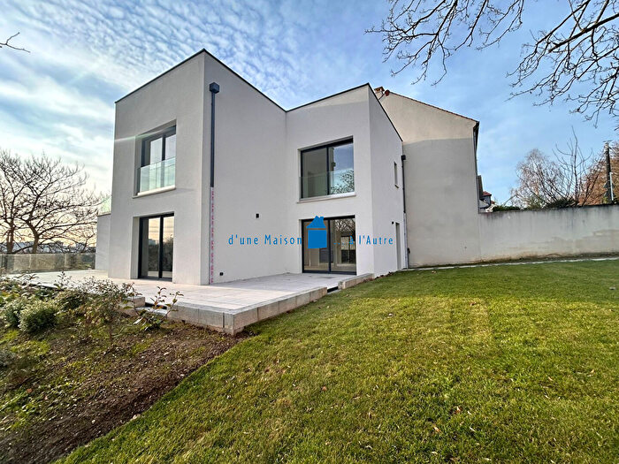 Maison à louer - Carrières-sur-Seine, Centre historique - 5 pièces - 3 chambres