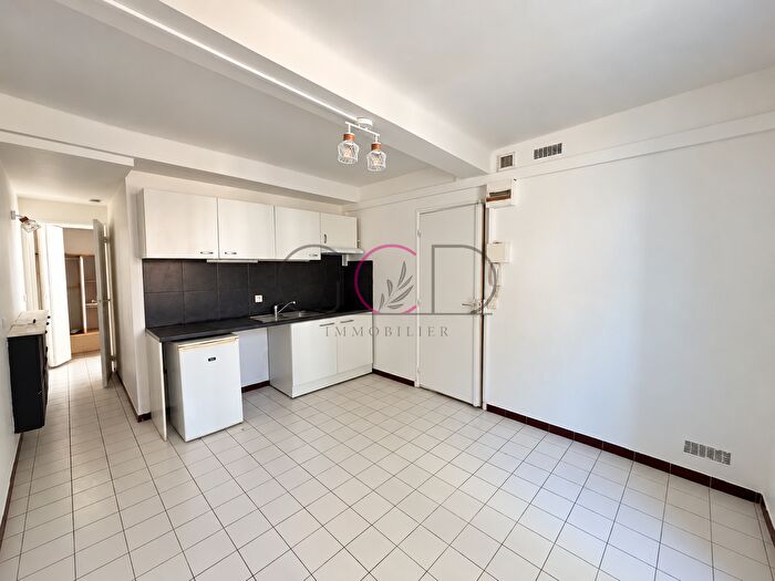 Appartement 2 pièces à Aix-en-Provence, Centre-ville, à louer