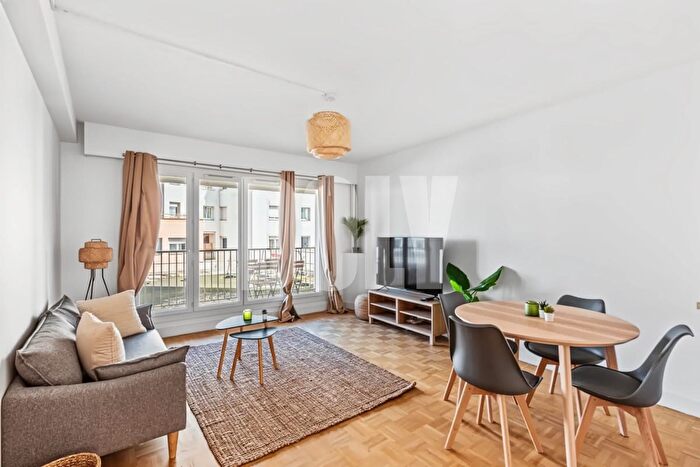 Aubervilliers, Centre-ville, Victor Hugo : Appartement 4 pièces à vendre
