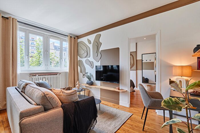 Appartement à louer - Paris e , Cambronne, Garibaldi - 2 pièces - 1 chambre