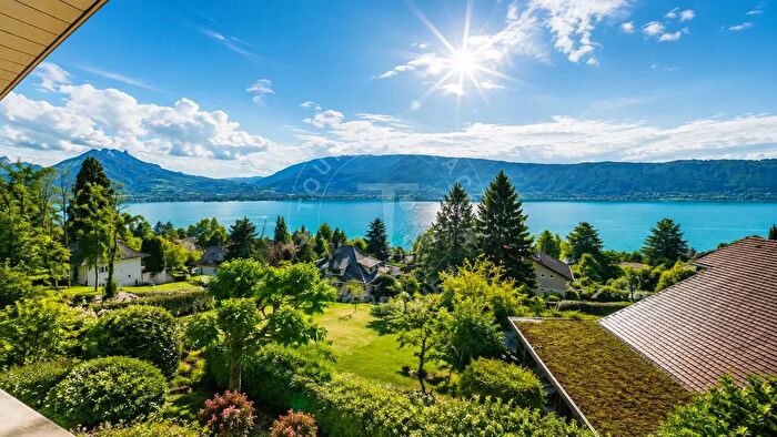 Maison 7 pièces à Veyrier-du-Lac, à vendre