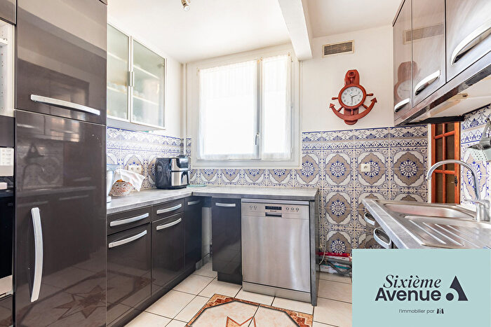 Appartement à vendre - Chilly-Mazarin, Nord - 5 pièces - 4 chambres