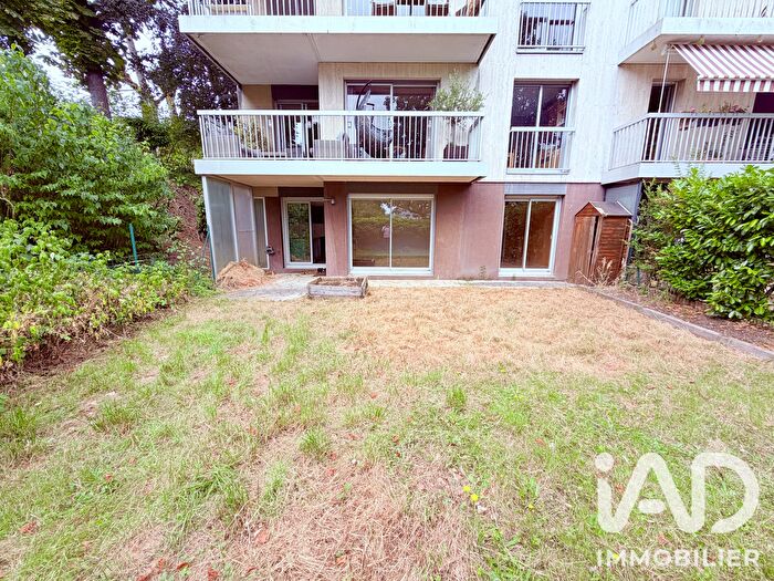 Appartement 4 pièces à vendre - Le Plessis-Robinson, Malabry