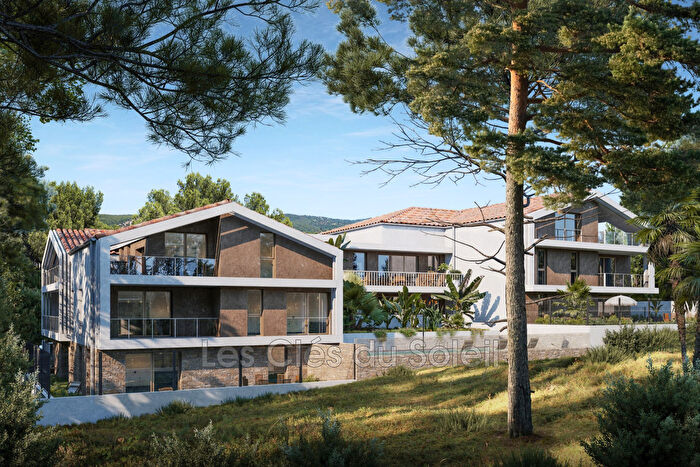 Appartement 2 pièces à Bormes-les-Mimosas, La Favière, Le Gau, Cap-Bénet, Cabasson, Plages, à vendre