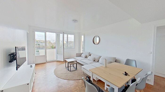 Appartement à louer - Brouets Gare, Mantes-la-Ville - 4 pièces - 3 chambres