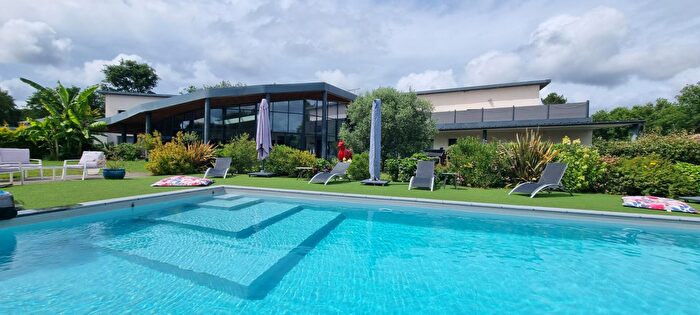 Maison à vendre - Lacanau, Lacanau ville, Centre-ville - 16 pièces - 11 chambres