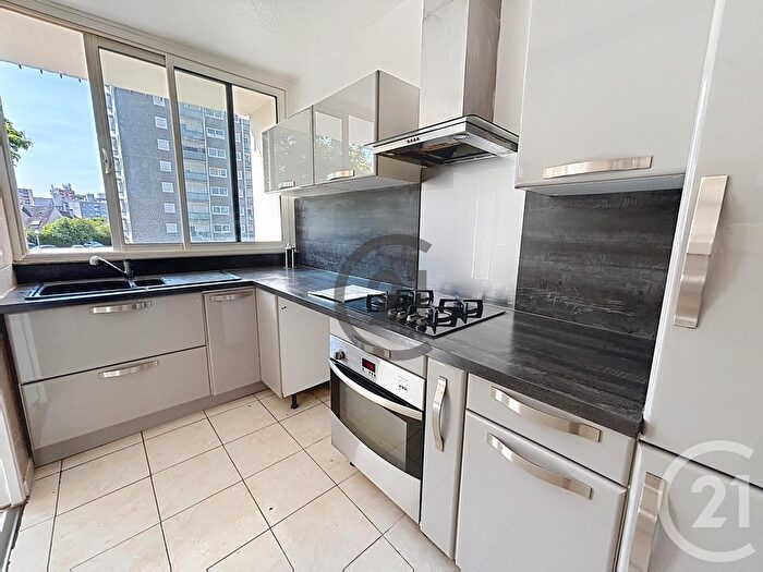 Appartement 4 pièces à louer à Le Mée-sur-Seine, La Croix Blanche