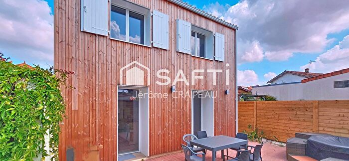 Maison à vendre - Longeville-sur-Mer - 4 pièces - 3 chambres