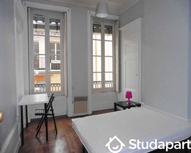 Appartement à louer - Presquîle, Centre ville, Cordeliers, Lyon ème arrondissement - 1 pièce - 1 chambre