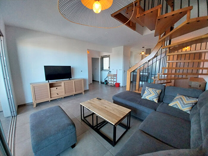 Appartement 4 pièces à Saint-Paul, Saint-Gilles les Bains, à louer