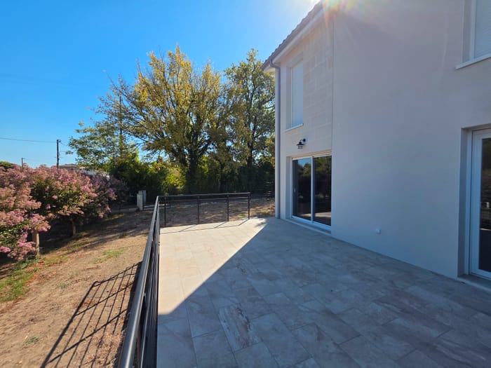 Saint-Sulpice-et-Cameyrac : Maison 4 pièces à louer