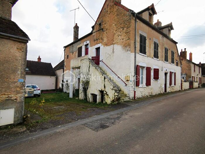 Maison 5 pièces à Corvol-lOrgueilleux, à vendre