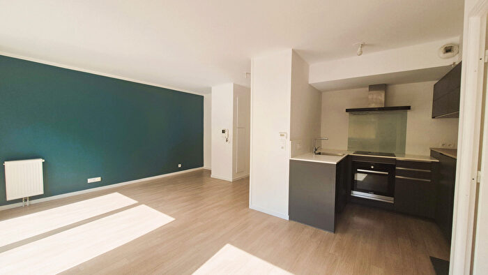 Lille, Bois Blanc : Appartement 2 pièces à vendre