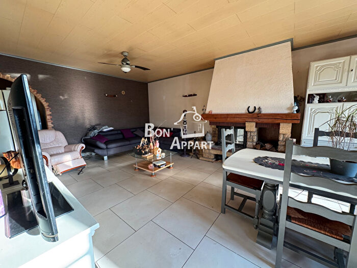 Maison 5 pièces à Saint-Privat-la-Montagne, à vendre