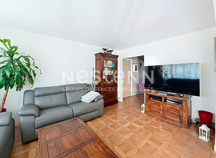 Chilly-Mazarin, Nord : Appartement 5 pièces à vendre