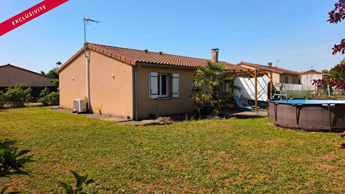 Maison 4 pièces à Château-Larcher, à vendre