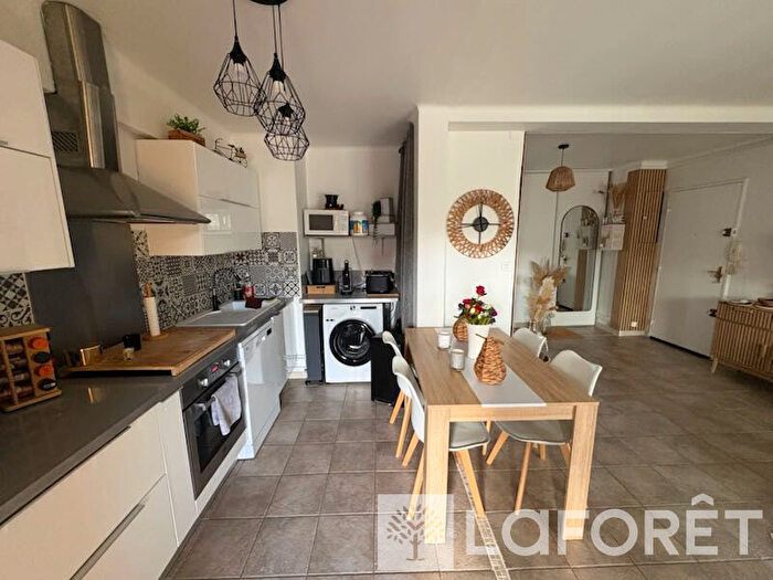 Appartement à louer - Draguignan, Maljournal, Le Fournas, Les Incapis, Saint-Hermentaire - 3 pièces - 2 chambres