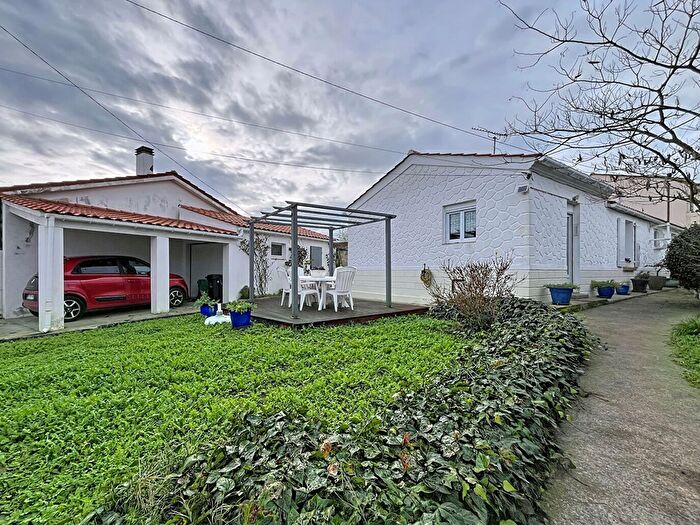 Maison à vendre - LAiguillon-sur-Mer - 5 pièces - 3 chambres