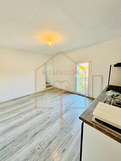 Appartement à louer - Ancien Hôpital, Béziers - 2 pièces - 1 chambre