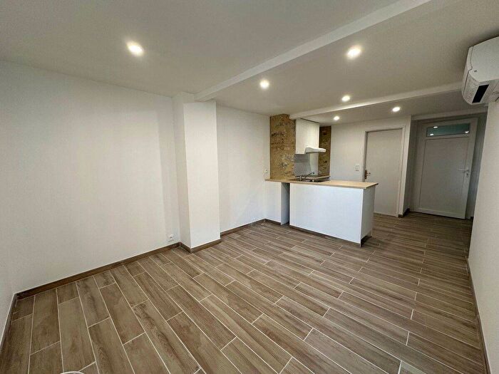 Appartement à louer - Prades - 1 pièce - 1 chambre