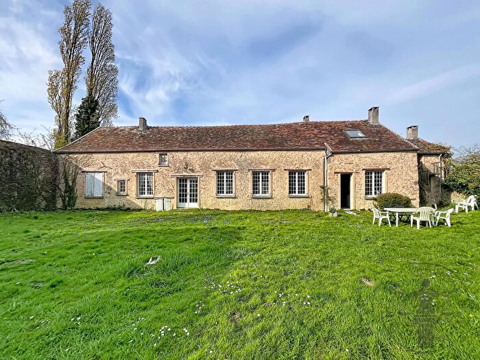 Dourdan : Maison 9 pièces à vendre
