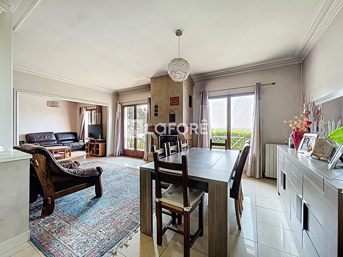 Maison à vendre - Rillieux-la-Pape, Ville nouvelle Sud - 4 pièces - 2 chambres