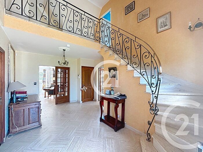 Maison 6 pièces à vendre à Éterville
