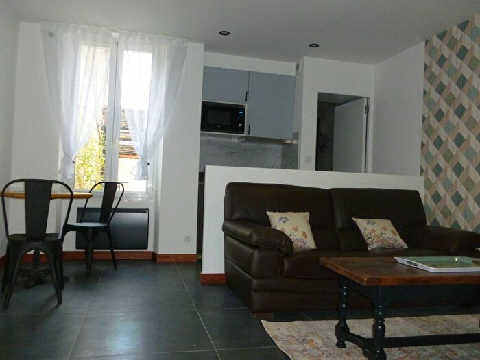 Appartement à louer - Reims - 2 pièces - 1 chambre