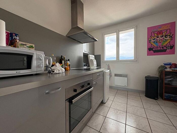 Appartement à louer - Grenoble - 4 pièces - 3 chambres