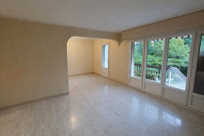 Appartement à louer - Centre Ville, Aix-en-Provence - 4 pièces - 2 chambres