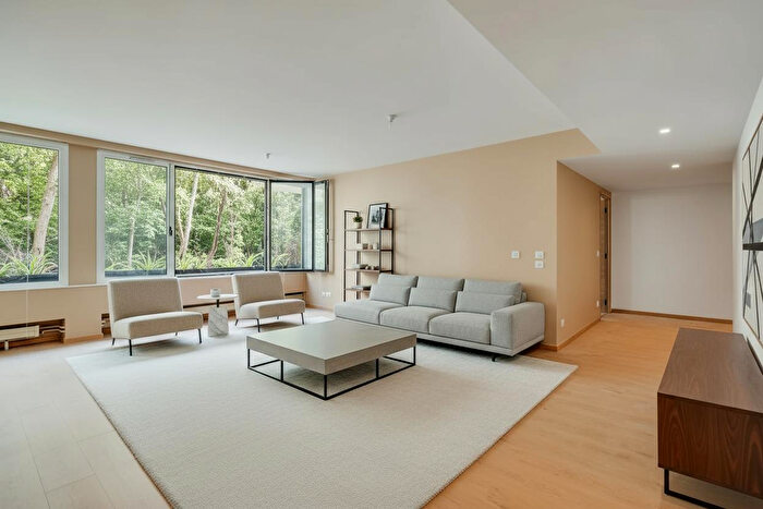 Appartement à vendre - Neuilly-sur-Seine, Charles Laffitte - 4 pièces - 2 chambres