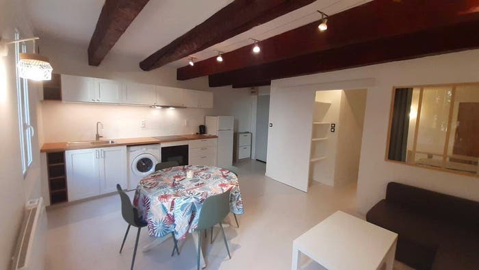 Appartement 2 pièces à Saint Mitre les Granettes Pey Blanc, Aix-en-Provence, à louer
