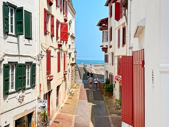 Saint-Jean-de-Luz, Centre-ville : Appartement 3 pièces à vendre