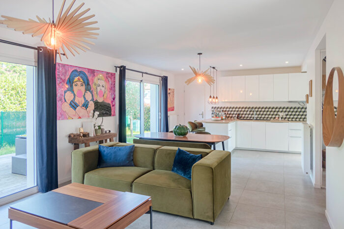 Maison à vendre - Saint-Denis-en-Val - 5 pièces - 4 chambres