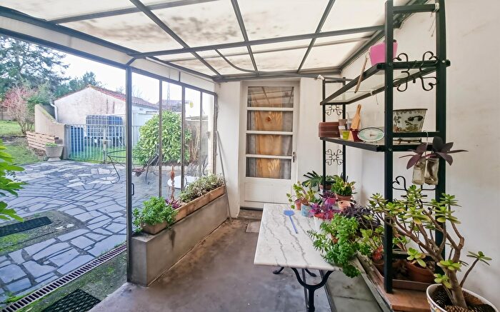 Maison à vendre - Saint-Hilaire-de-Chaléons - 6 pièces - 5 chambres