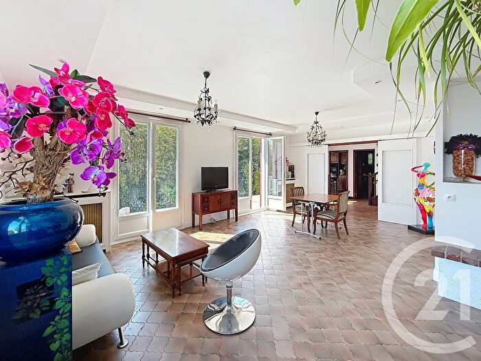 Maison à vendre - Montfermeil, Les Oiseaux - 6 pièces - 4 chambres