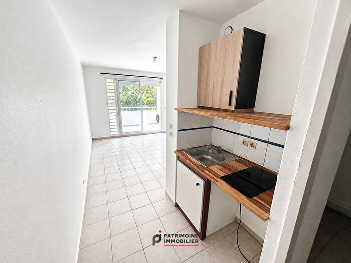 Les Abymes - Appartement 1 pièce à louer