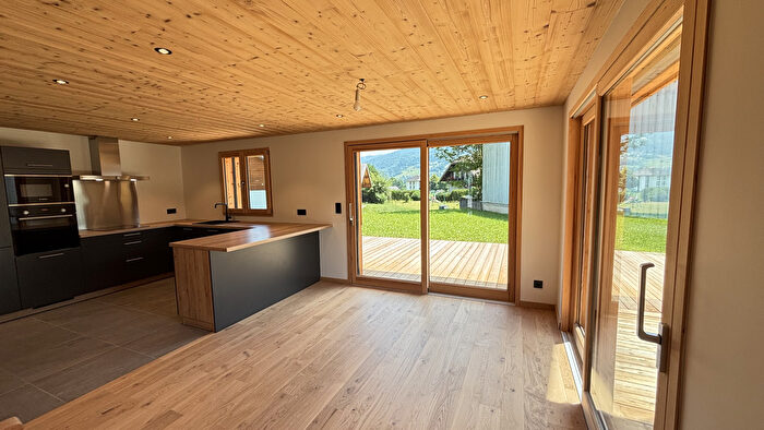 Maison à vendre - Taninges - 4 pièces - 3 chambres