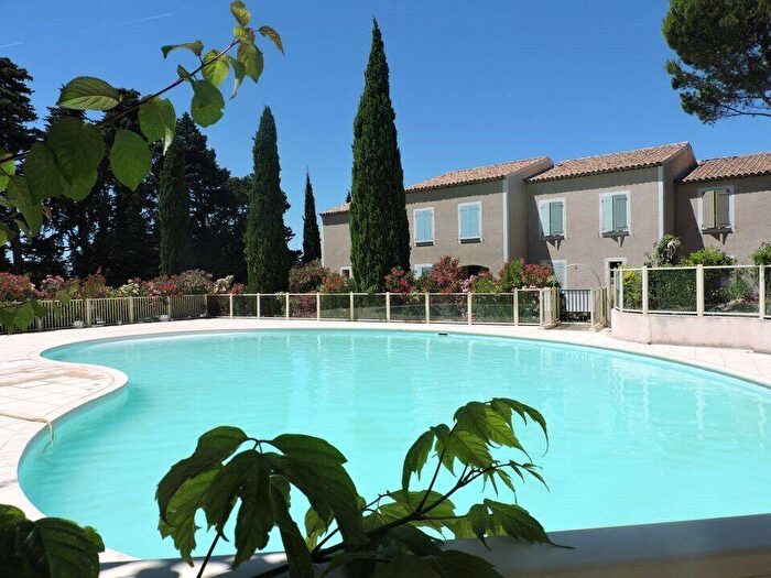 Maison à louer - Sainte-Cécile-les-Vignes - 3 pièces - 2 chambres