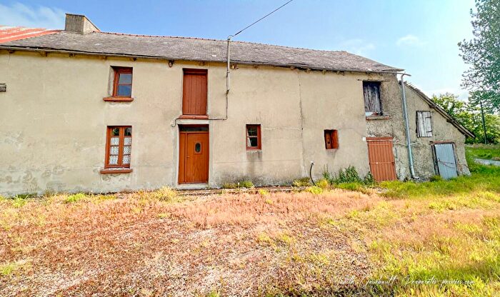 Trémorel - Maison 1 pièce à vendre