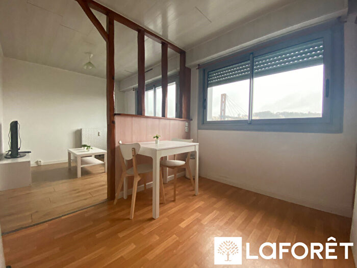 Appartement 1 pièce à Juvisy-sur-Orge, Centre-ville, Entrevoies, Seine, à louer