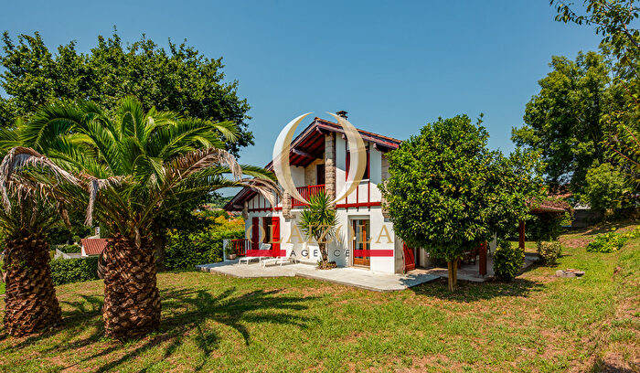 Maison 7 pièces à vendre à Saint-Pée-sur-Nivelle