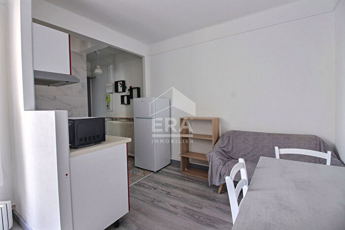 Appartement à vendre - Saint-Ouen, Centre-ville - 2 pièces - 1 chambre