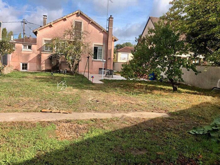 Maison 6 pièces à Rambouillet, Villeneuve, Hippodrome, à vendre
