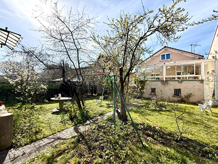 Maison à vendre - Livry-Gargan, LAbbaye - 5 pièces - 4 chambres