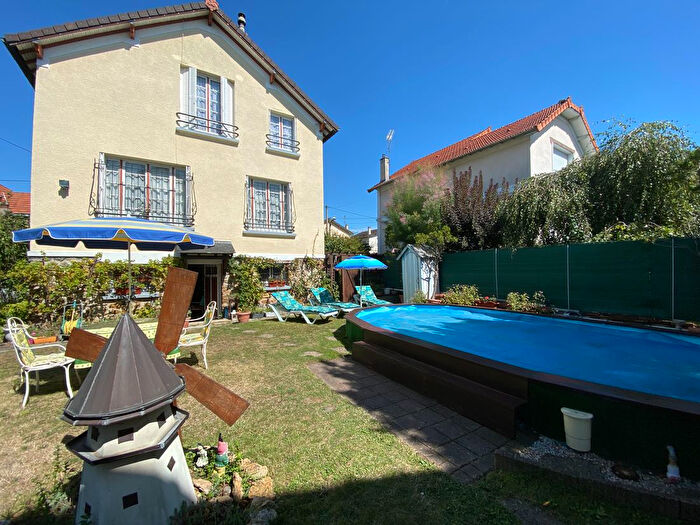 Maison à vendre - Livry-Gargan, Gargan - 5 pièces - 3 chambres