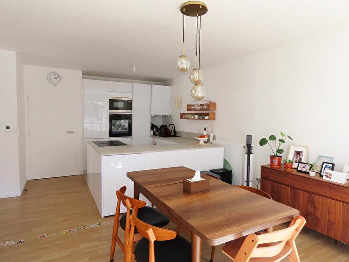 Asnières-sur-Seine, Gresillons, Voltaire - Appartement 4 pièces à vendre