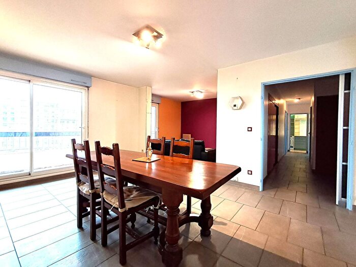 Appartement à vendre - Villeurbanne, Perrallière - 4 pièces - 3 chambres